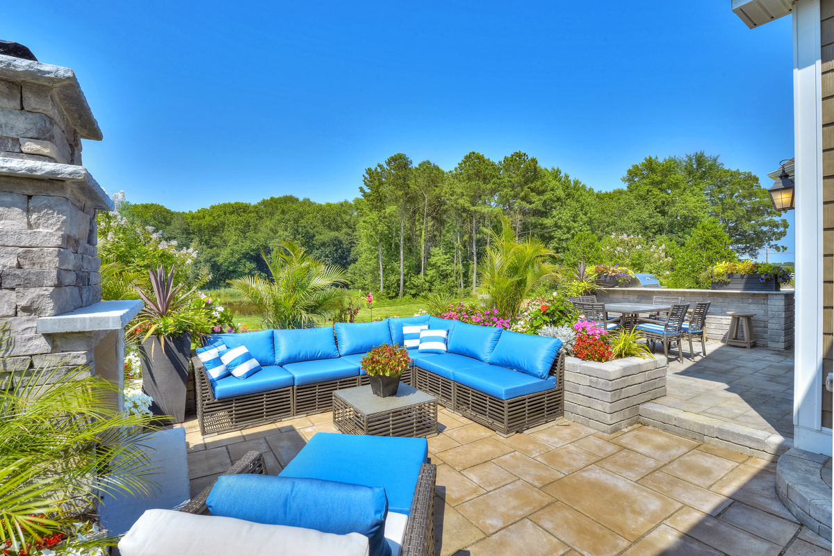 The Whimbrel at Saddle Ridge - Outdoor Living - Idea Gallery