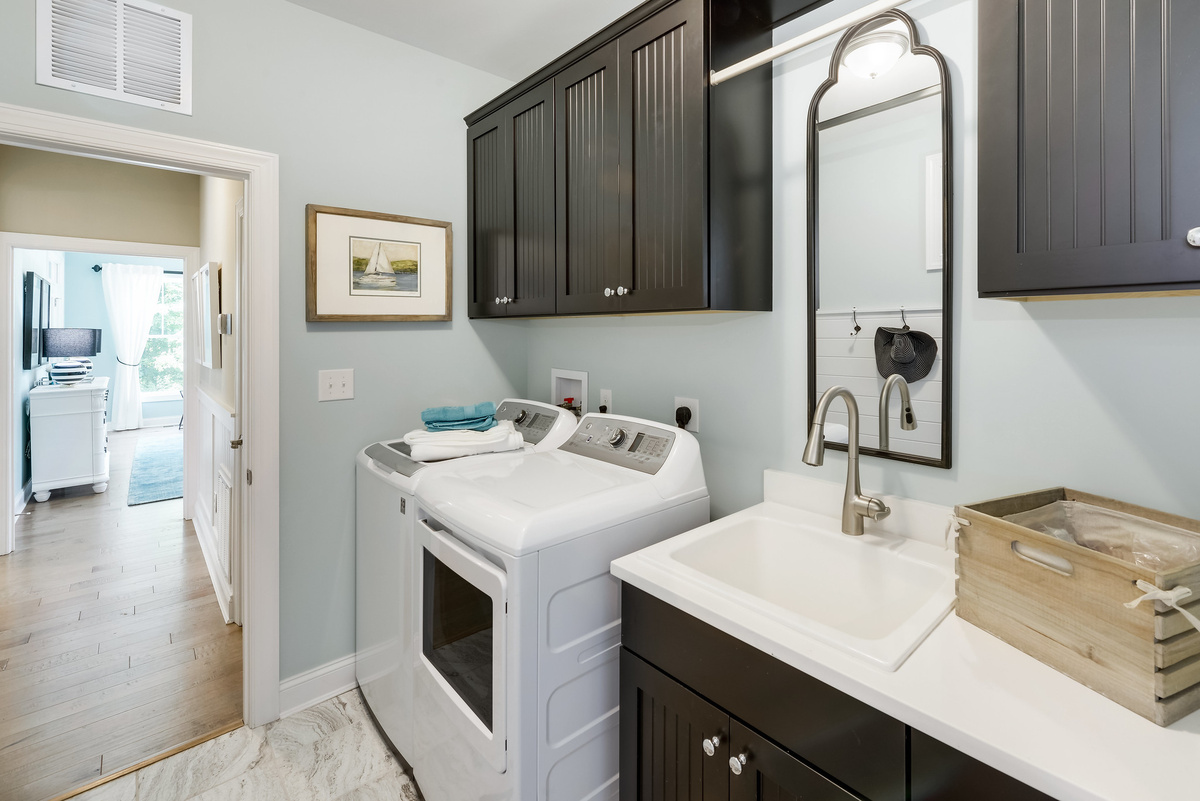 The Kingfisher at Tidewater Landing - Laundry Room - Idea Gallery