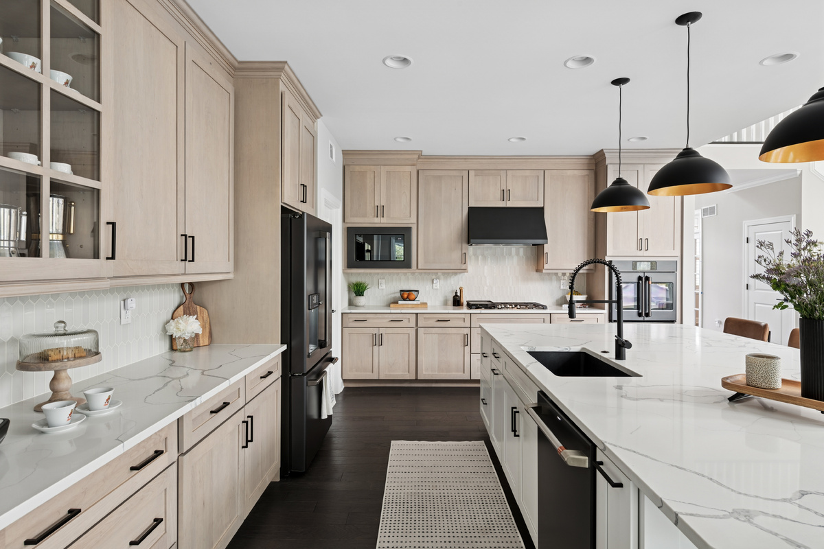 The Pinehurst at The Peninsula - Kitchens - Idea Gallery