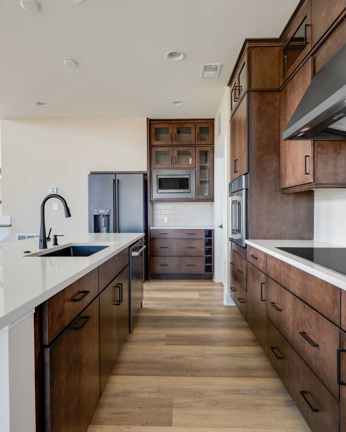 The Iris - Kitchens - Idea Gallery